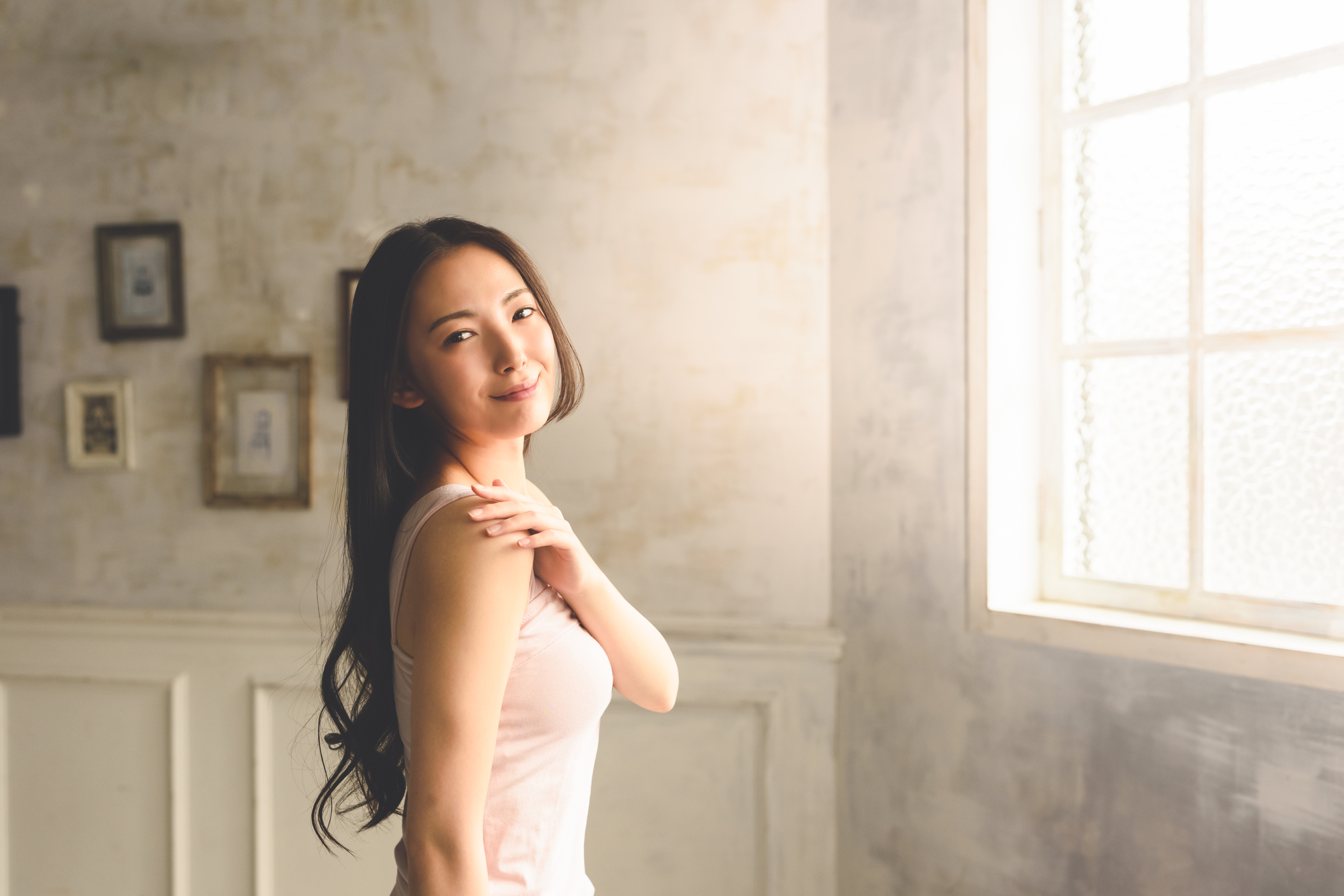 【ブラトップでバストアップはできる？】 | 表参道のバストアップサロンならRococo(ロココ)